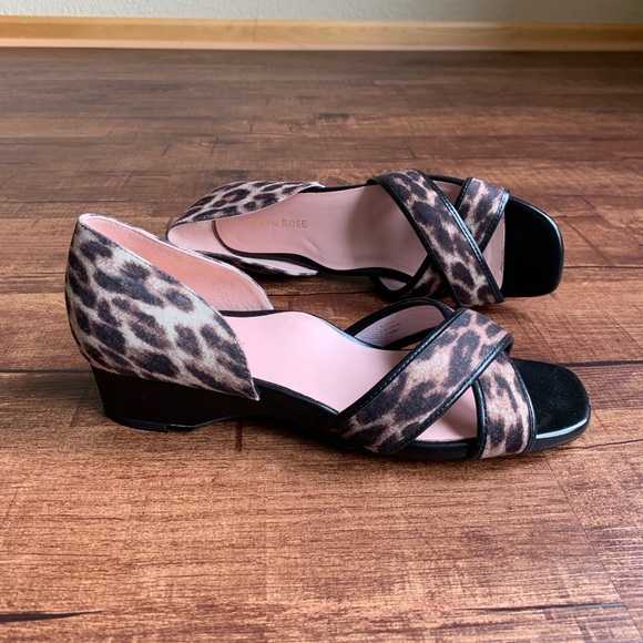 Taryn Rose | Shoes | Taryn Ross Leopard Print M Opentoe Wedge Sandals ...